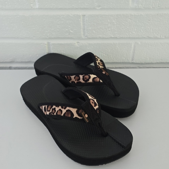 the healing sole | Shoes | The Healing Sole Sandals W 96 M 8 Leopard ...